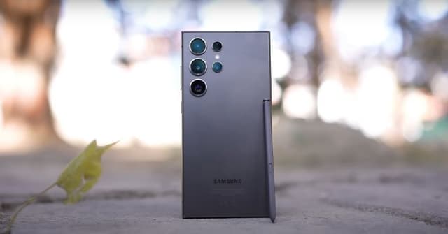 Samsung is making a whopping 500MP sensor for the iPhone 18!
